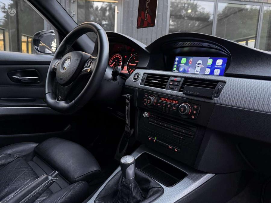 Balts BMW 320 2009 Šauļi, ar dzinēja tilpumu 2.00 L un nobraukumu 339 tūkst. km par 8400 €, foto 12 vietnē AUTOMOTO.COM.LV