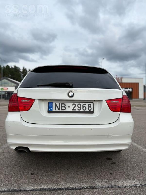 Balts BMW 320 2009 Rīga, ar dzinēja tilpumu 2.00 L un nobraukumu 481 tūkst. km par 4350 €, foto 4 vietnē AUTOMOTO.COM.LV