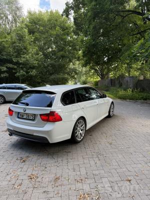 Balts BMW 320 2009 Rīga, ar dzinēja tilpumu 2.00 L un nobraukumu 327 tūkst. km par 6000 €, foto 5 vietnē AUTOMOTO.COM.LV