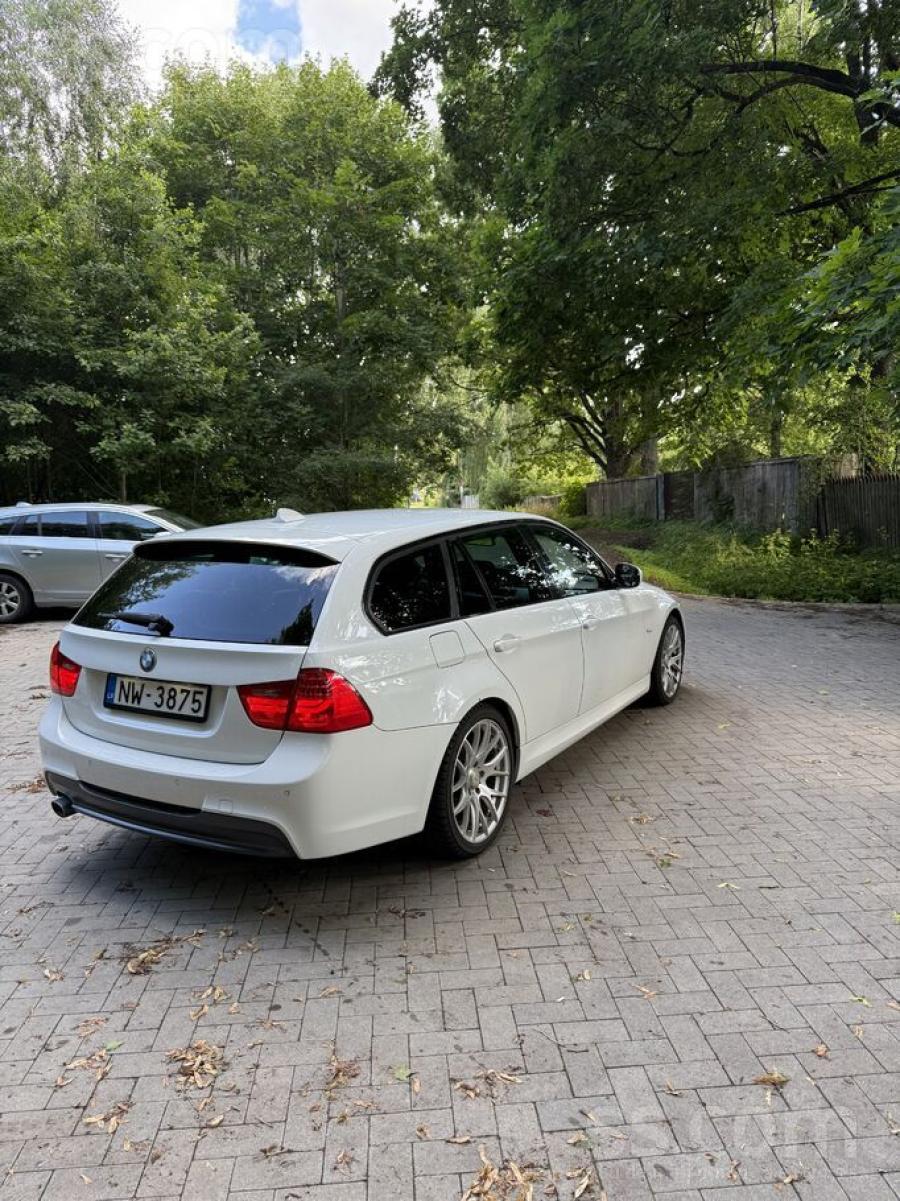 Balts BMW 320 2009 Rīga, ar dzinēja tilpumu 2.00 L un nobraukumu 327 tūkst. km par 6000 €, foto 5 vietnē AUTOMOTO.COM.LV