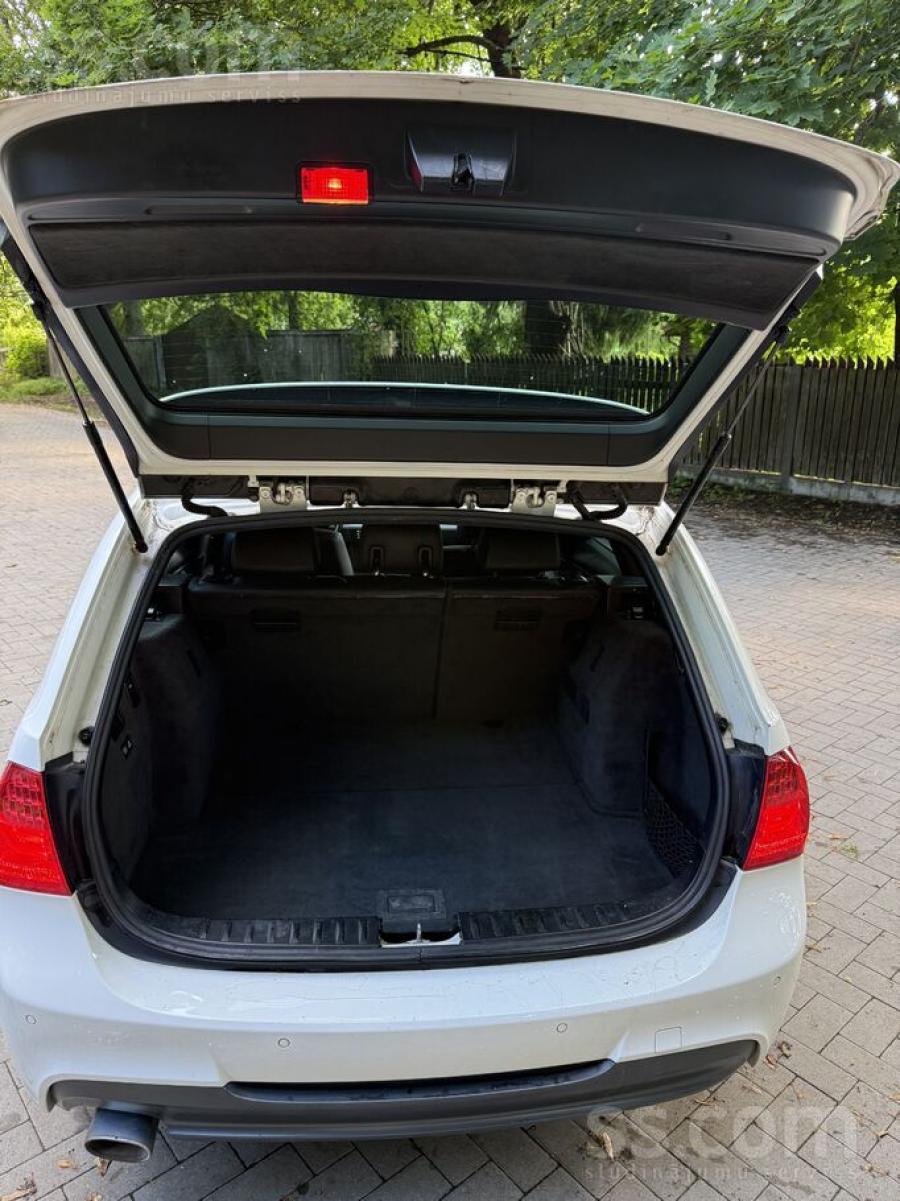 Balts BMW 320 2009 Rīga, ar dzinēja tilpumu 2.00 L un nobraukumu 327 tūkst. km par 6000 €, foto 7 vietnē AUTOMOTO.COM.LV