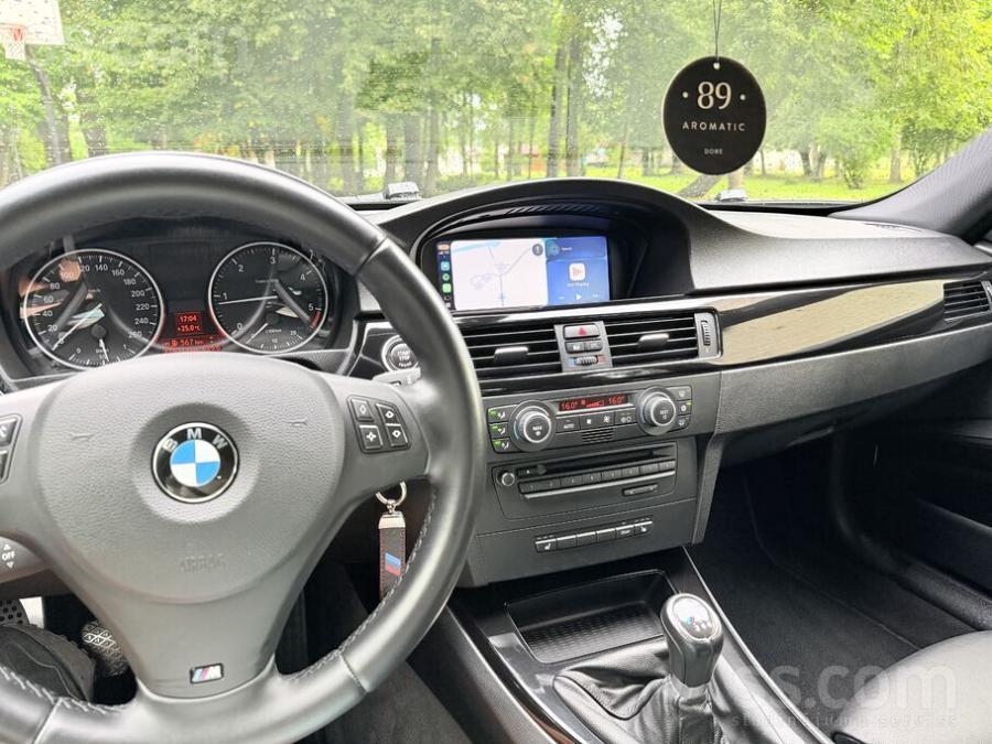Balts BMW 320 2009 Jelgava, ar dzinēja tilpumu 2.00 L un nobraukumu 370 tūkst. km par 7800 €, foto 20 vietnē AUTOMOTO.COM.LV