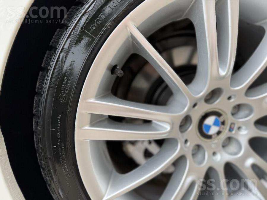 Balts BMW 320 2009 Jelgava, ar dzinēja tilpumu 2.00 L un nobraukumu 370 tūkst. km par 7800 €, foto 24 vietnē AUTOMOTO.COM.LV
