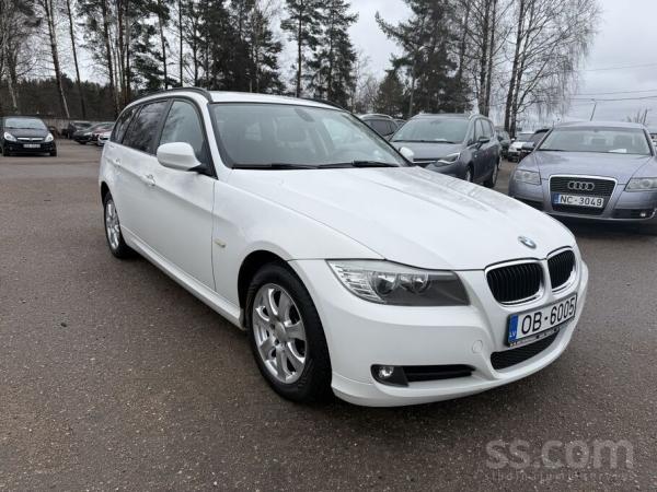 White BMW 320 2010 in Riga, with an engine capacity of 2.00 L and mileage of 0 thousand km for 4750 €, photo 3 on AUTOMOTO.COM.LV