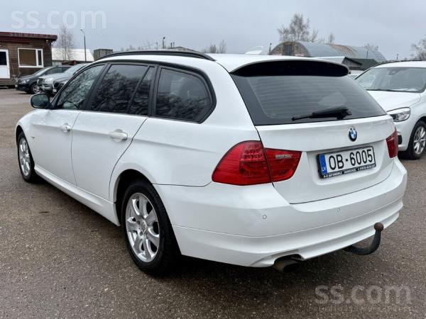 White BMW 320 2010 in Riga, with an engine capacity of 2.00 L and mileage of 0 thousand km for 4750 €, photo 4 on AUTOMOTO.COM.LV