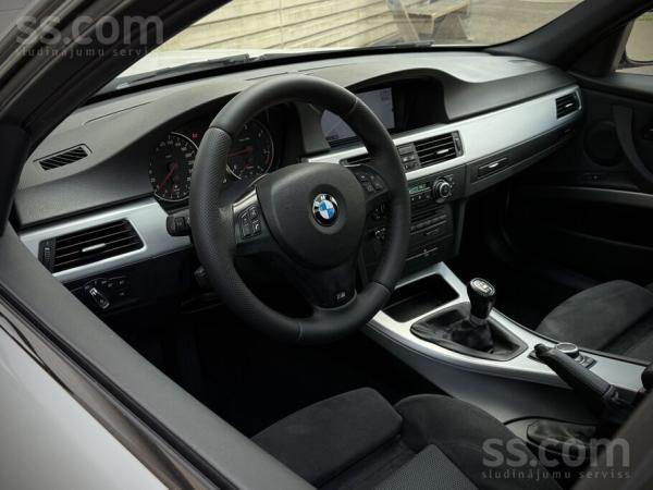 Balts BMW 320 2010 Tukums, ar dzinēja tilpumu 2.00 L un nobraukumu 251 tūkst. km par 4300 €, foto 5 vietnē AUTOMOTO.COM.LV