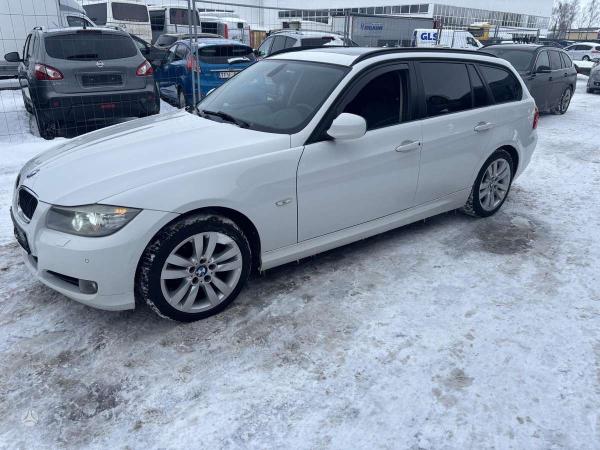 Balts BMW 320 2010 Marijampole, ar dzinēja tilpumu 2.00 L un nobraukumu 297 tūkst. km par 4999 €, foto 2 vietnē AUTOMOTO.COM.LV