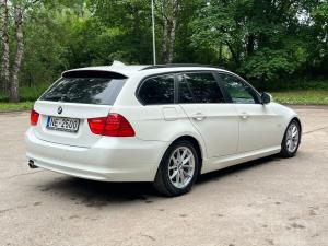 White BMW 320 2010 in Riga, with an engine capacity of 2.00 L and mileage of 0 thousand km for 5499 €, photo 6 on AUTOMOTO.COM.LV
