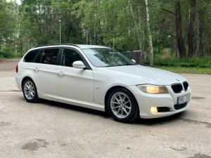 White BMW 320 2010 in Riga, with an engine capacity of 2.00 L and mileage of 0 thousand km for 5499 €, photo 8 on AUTOMOTO.COM.LV