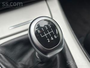 White BMW 320 2010 in Riga, with an engine capacity of 2.00 L and mileage of 0 thousand km for 5499 €, photo 19 on AUTOMOTO.COM.LV