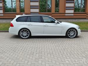 Balts BMW 320 2010 Rīga, ar dzinēja tilpumu 2.00 L un nobraukumu 270 tūkst. km par 6600 €, foto 4 vietnē AUTOMOTO.COM.LV