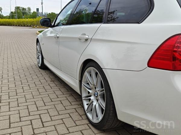 Balts BMW 320 2010 Rīga, ar dzinēja tilpumu 2.00 L un nobraukumu 270 tūkst. km par 6600 €, foto 8 vietnē AUTOMOTO.COM.LV