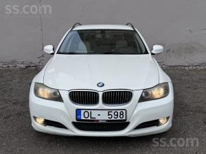 White BMW 320 2010 in Riga, with an engine capacity of 2.00 L and mileage of 364 thousand km for 3690 €, photo 4 on AUTOMOTO.COM.LV