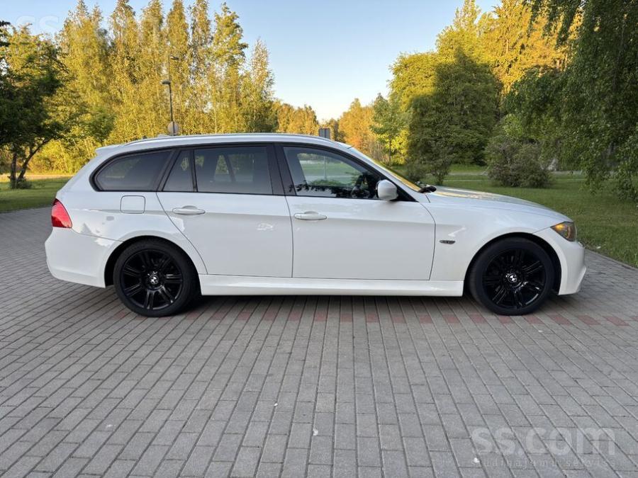 Balts BMW 320 2010 Rīga, ar dzinēja tilpumu 2.00 L un nobraukumu 314 tūkst. km par 6550 €, foto 3 vietnē AUTOMOTO.COM.LV