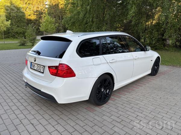 White BMW 320 2010 in Riga, with an engine capacity of 2.00 L and mileage of 314 thousand km for 6550 €, photo 3 on AUTOMOTO.COM.LV