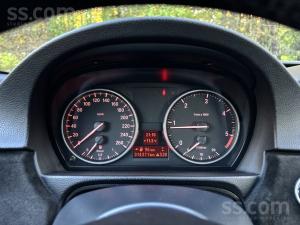 Balts BMW 320 2010 Rīga, ar dzinēja tilpumu 2.00 L un nobraukumu 314 tūkst. km par 6550 €, foto 16 vietnē AUTOMOTO.COM.LV