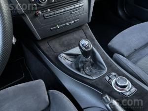 Balts BMW 320 2010 Rīga, ar dzinēja tilpumu 2.00 L un nobraukumu 314 tūkst. km par 6550 €, foto 17 vietnē AUTOMOTO.COM.LV