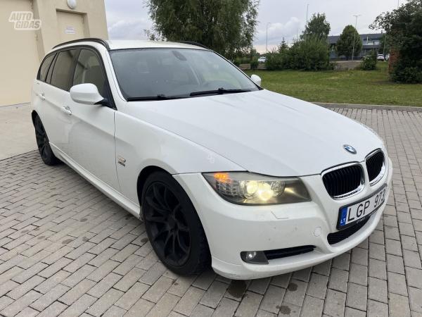Белый БМВ 320 2010 в Каунас, объемом двигателя 2.00 л и пробегом 360 тыс. км за 3450 €, фото 2 на AUTOMOTO.COM.LV