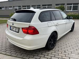 Белый БМВ 320 2010 в Каунас, объемом двигателя 2.00 л и пробегом 360 тыс. км за 3450 €, фото 4 на AUTOMOTO.COM.LV