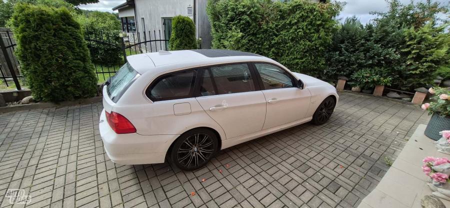 White BMW 320 2010 in Siauliai, with an engine capacity of 2.00 L and mileage of 330 thousand km for 4600 €, photo 4 on AUTOMOTO.COM.LV