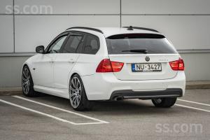 White BMW 320 2010 in Riga, with an engine capacity of 2.00 L and mileage of 270 thousand km for 4495 €, photo 7 on AUTOMOTO.COM.LV
