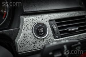White BMW 320 2010 in Riga, with an engine capacity of 2.00 L and mileage of 270 thousand km for 4495 €, photo 19 on AUTOMOTO.COM.LV