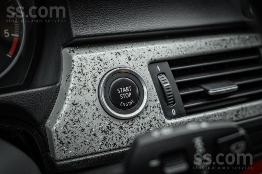 White BMW 320 2010 in Riga, with an engine capacity of 2.00 L and mileage of 270 thousand km for 4495 €, photo 19 on AUTOMOTO.COM.LV