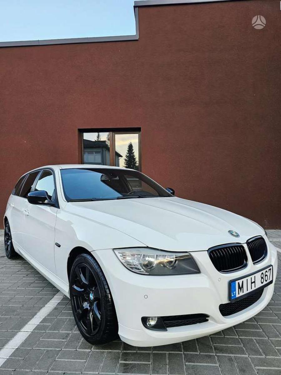 Balts BMW 320 2010 Kaišiadorys, ar dzinēja tilpumu 2.00 L un nobraukumu 376 tūkst. km par 4650 €, foto 3 vietnē AUTOMOTO.COM.LV