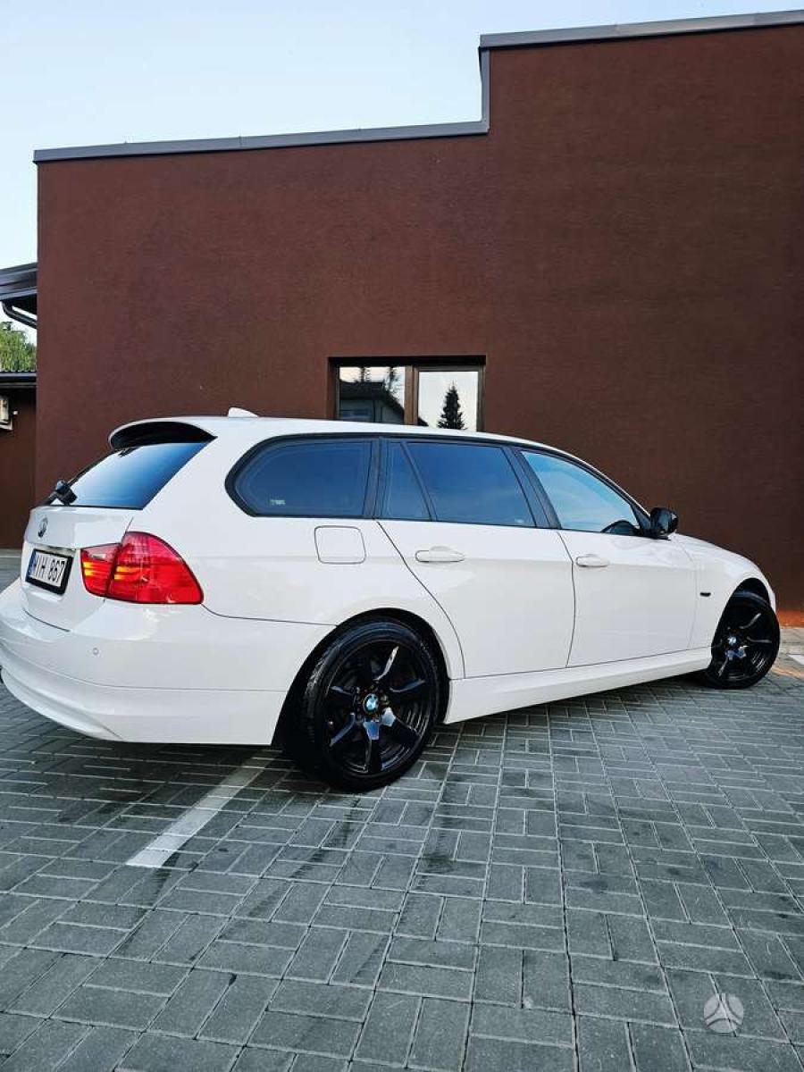 Balts BMW 320 2010 Kaišiadorys, ar dzinēja tilpumu 2.00 L un nobraukumu 376 tūkst. km par 4650 €, foto 10 vietnē AUTOMOTO.COM.LV