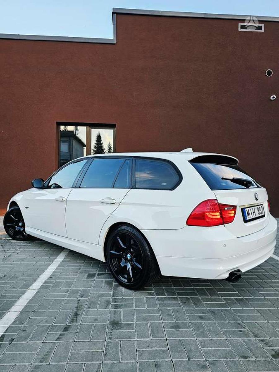 Balts BMW 320 2010 Kaišiadorys, ar dzinēja tilpumu 2.00 L un nobraukumu 376 tūkst. km par 4650 €, foto 11 vietnē AUTOMOTO.COM.LV