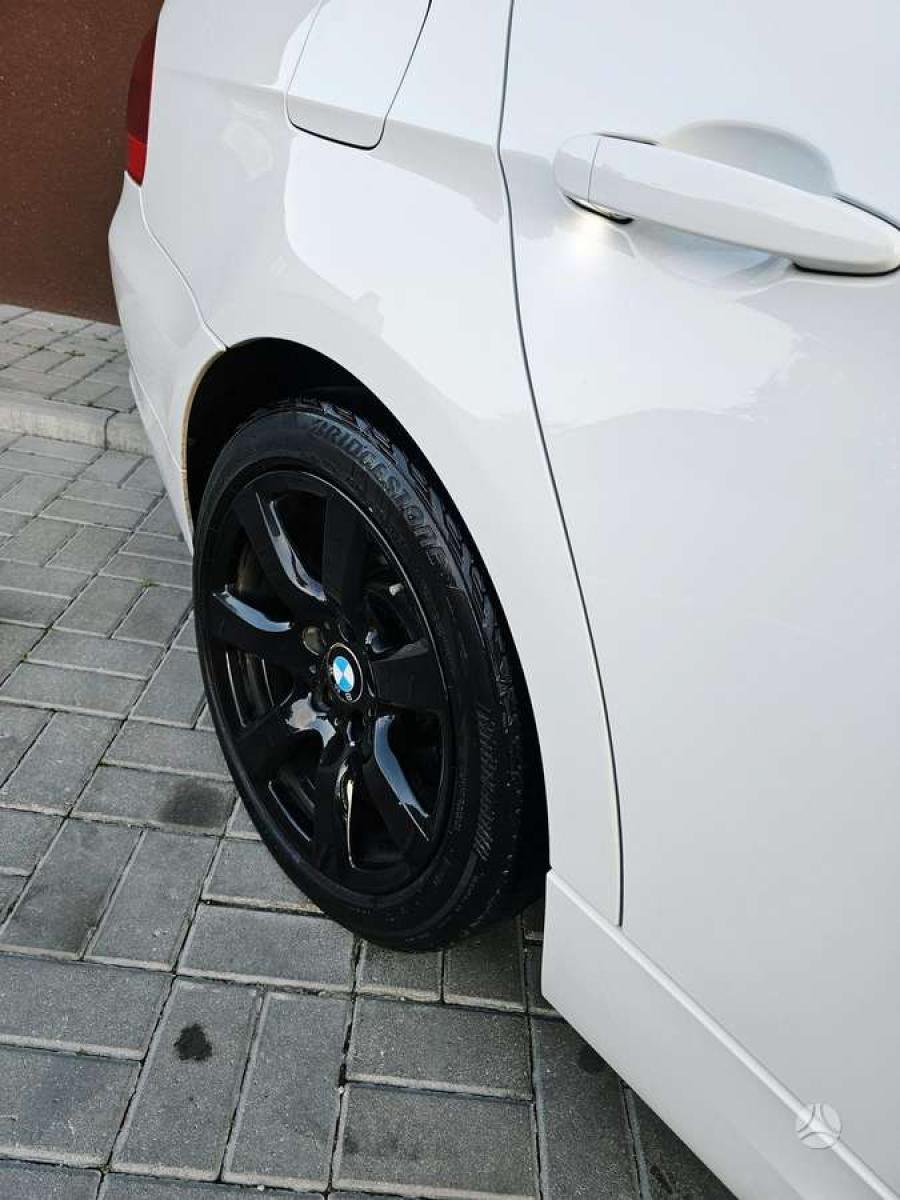 Balts BMW 320 2010 Kaišiadorys, ar dzinēja tilpumu 2.00 L un nobraukumu 376 tūkst. km par 4650 €, foto 20 vietnē AUTOMOTO.COM.LV
