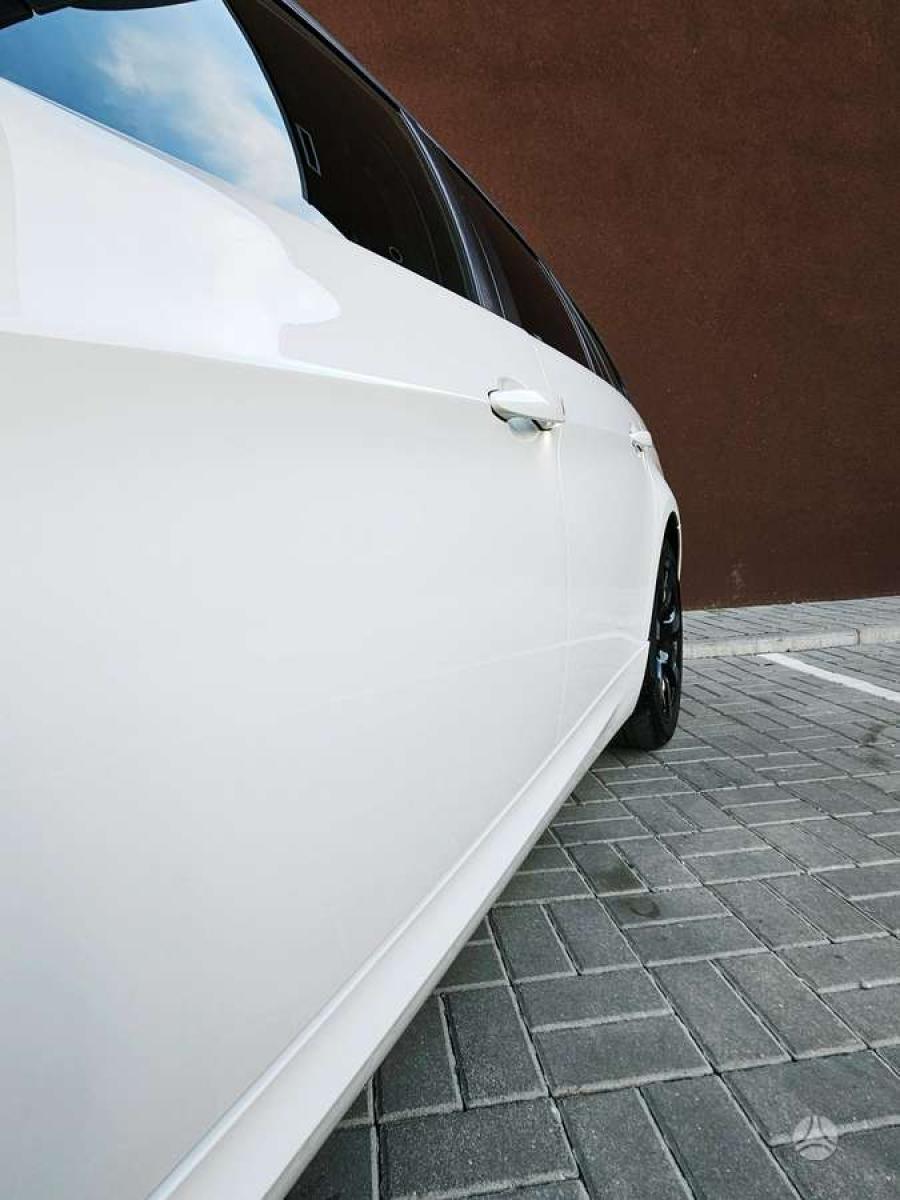 Balts BMW 320 2010 Kaišiadorys, ar dzinēja tilpumu 2.00 L un nobraukumu 376 tūkst. km par 4650 €, foto 23 vietnē AUTOMOTO.COM.LV