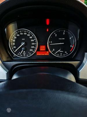 Balts BMW 320 2010 Kaišiadorys, ar dzinēja tilpumu 2.00 L un nobraukumu 376 tūkst. km par 4650 €, foto 32 vietnē AUTOMOTO.COM.LV