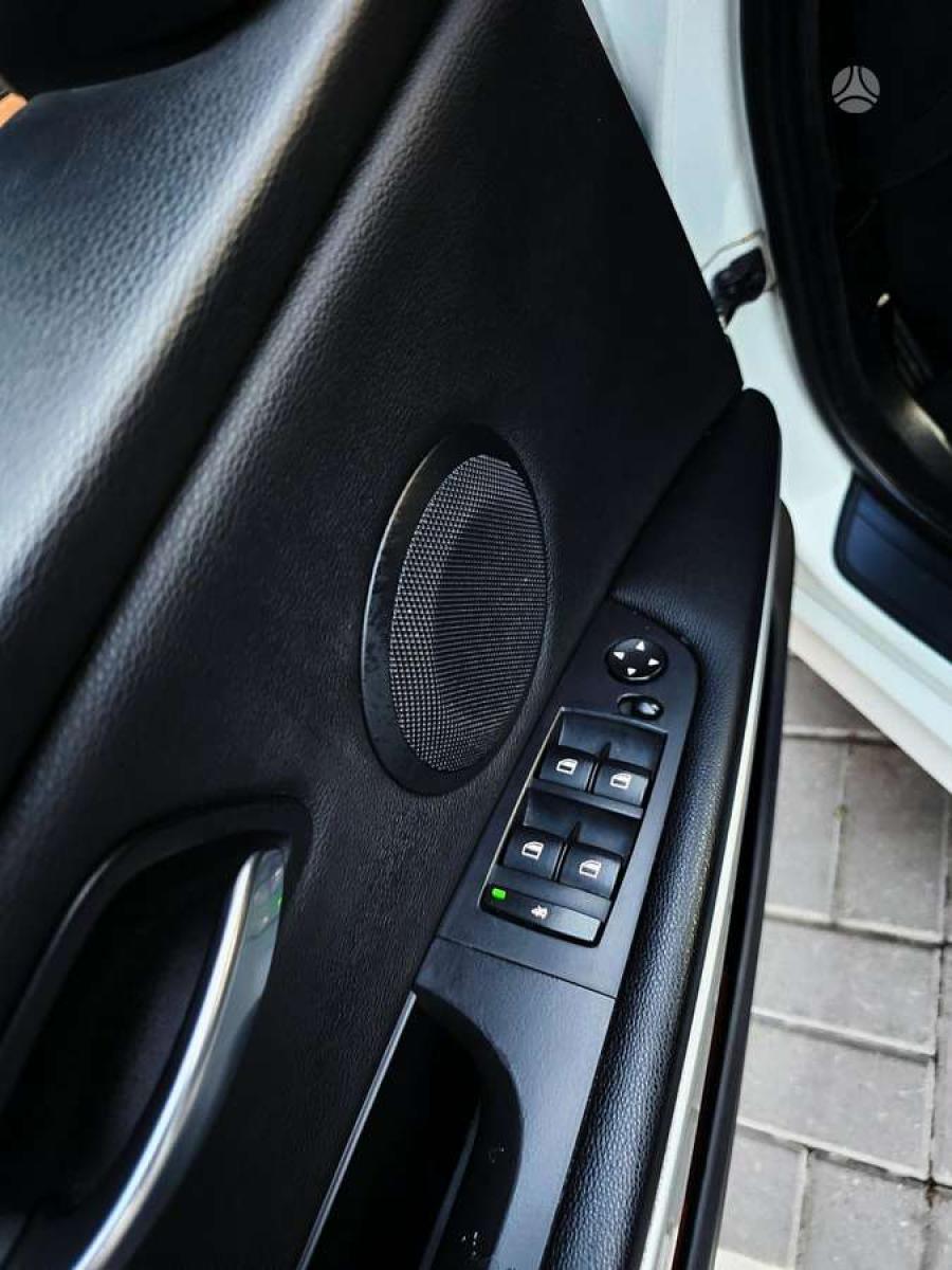 Balts BMW 320 2010 Kaišiadorys, ar dzinēja tilpumu 2.00 L un nobraukumu 376 tūkst. km par 4650 €, foto 42 vietnē AUTOMOTO.COM.LV