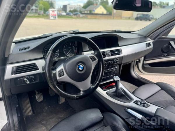 Balts BMW 320 2010 Rīga, ar dzinēja tilpumu 2.00 L un nobraukumu 320 tūkst. km par 4500 €, foto 4 vietnē AUTOMOTO.COM.LV