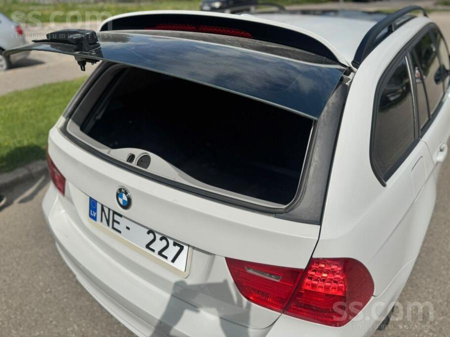 White BMW 320 2010 in Riga, with an engine capacity of 2.00 L and mileage of 320 thousand km for 4500 €, photo 10 on AUTOMOTO.COM.LV