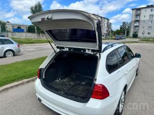 White BMW 320 2010 in Riga, with an engine capacity of 2.00 L and mileage of 320 thousand km for 4500 €, photo 11 on AUTOMOTO.COM.LV