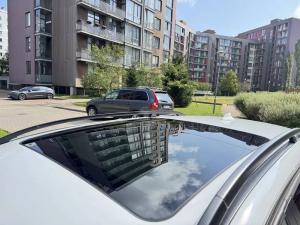 White BMW 320 2010 in Riga, with an engine capacity of 2.00 L and mileage of 311 thousand km for 4690 €, photo 6 on AUTOMOTO.COM.LV