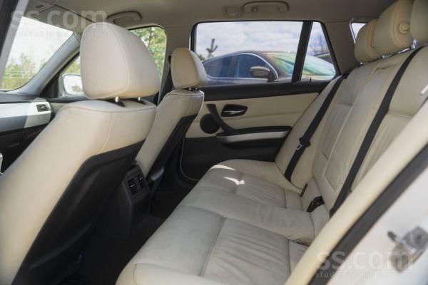 Balts BMW 320 2010 Rīga, ar dzinēja tilpumu 2.00 L un nobraukumu 365 tūkst. km par 6390 €, foto 10 vietnē AUTOMOTO.COM.LV