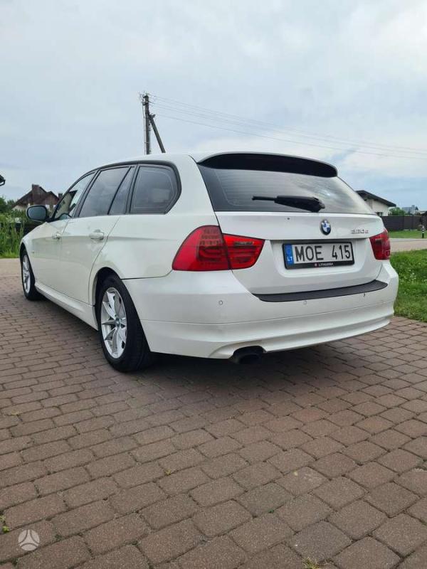 Balts BMW 320 2010 Kaišiadorys, ar dzinēja tilpumu 2.00 L un nobraukumu 290 tūkst. km par 2999 €, foto 6 vietnē AUTOMOTO.COM.LV