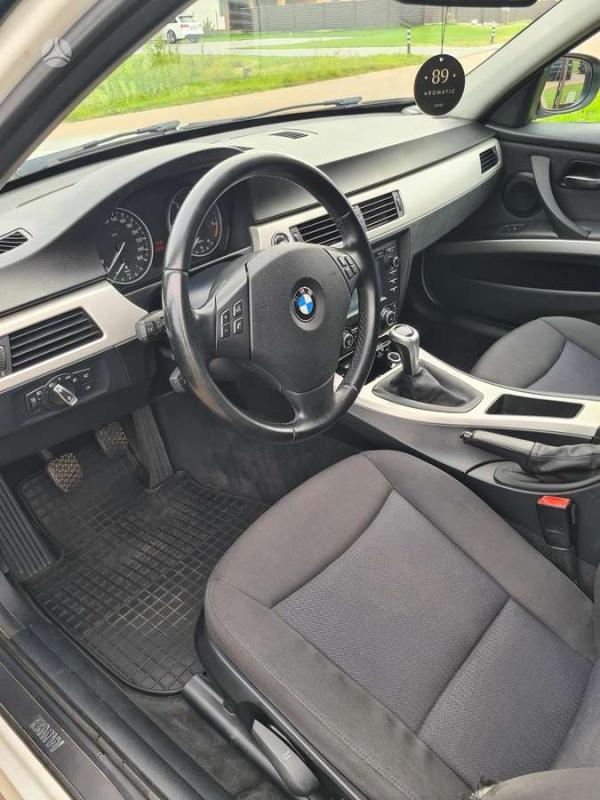 Balts BMW 320 2010 Kaišiadorys, ar dzinēja tilpumu 2.00 L un nobraukumu 290 tūkst. km par 2999 €, foto 11 vietnē AUTOMOTO.COM.LV