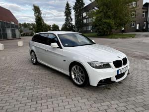 Balts BMW 320 2010 Marijampole, ar dzinēja tilpumu 2.00 L un nobraukumu 325 tūkst. km par 5850 €, foto  vietnē AUTOMOTO.COM.LV