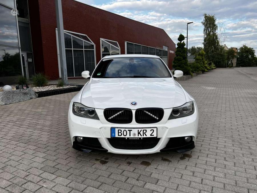 Balts BMW 320 2010 Marijampole, ar dzinēja tilpumu 2.00 L un nobraukumu 325 tūkst. km par 5850 €, foto 3 vietnē AUTOMOTO.COM.LV