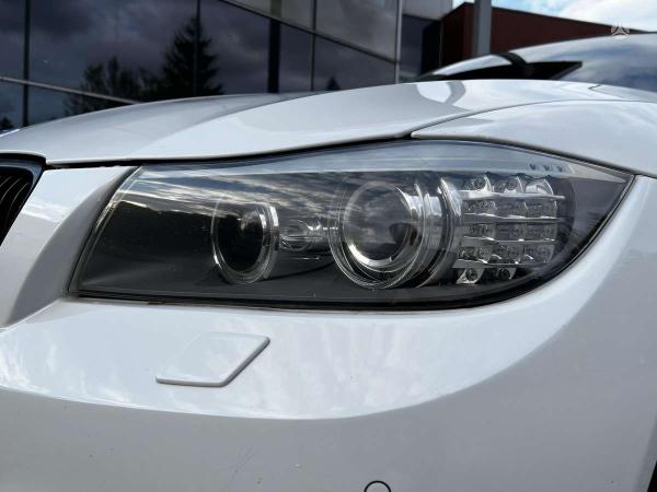Balts BMW 320 2010 Marijampole, ar dzinēja tilpumu 2.00 L un nobraukumu 325 tūkst. km par 5850 €, foto 8 vietnē AUTOMOTO.COM.LV