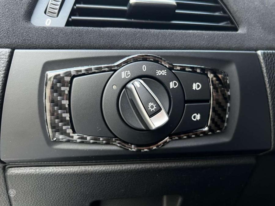 Balts BMW 320 2010 Marijampole, ar dzinēja tilpumu 2.00 L un nobraukumu 325 tūkst. km par 5850 €, foto 16 vietnē AUTOMOTO.COM.LV