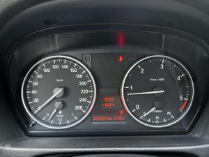 Balts BMW 320 2010 Marijampole, ar dzinēja tilpumu 2.00 L un nobraukumu 325 tūkst. km par 5850 €, foto 18 vietnē AUTOMOTO.COM.LV