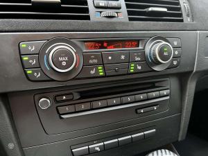Balts BMW 320 2010 Marijampole, ar dzinēja tilpumu 2.00 L un nobraukumu 325 tūkst. km par 5850 €, foto 19 vietnē AUTOMOTO.COM.LV