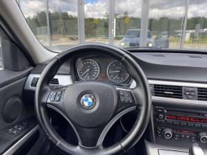 White BMW 320 2010 in Kaunas, with an engine capacity of 2.00 L and mileage of 260 thousand km for 3650 €, photo 22 on AUTOMOTO.COM.LV