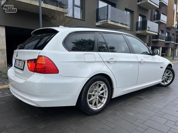 White BMW 320 2011 in Kaunas, with an engine capacity of 2.00 L and mileage of 264 thousand km for 4000 €, photo 4 on AUTOMOTO.COM.LV