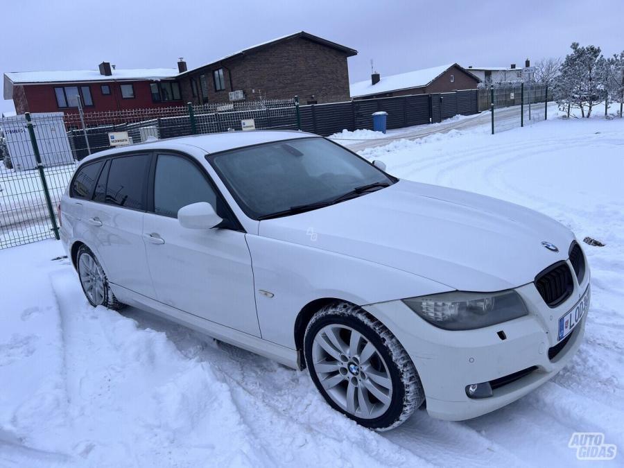 Balts BMW 320 2011 Kauņa, ar dzinēja tilpumu 2.00 L un nobraukumu 356 tūkst. km par 4800 €, foto 1 vietnē AUTOMOTO.COM.LV